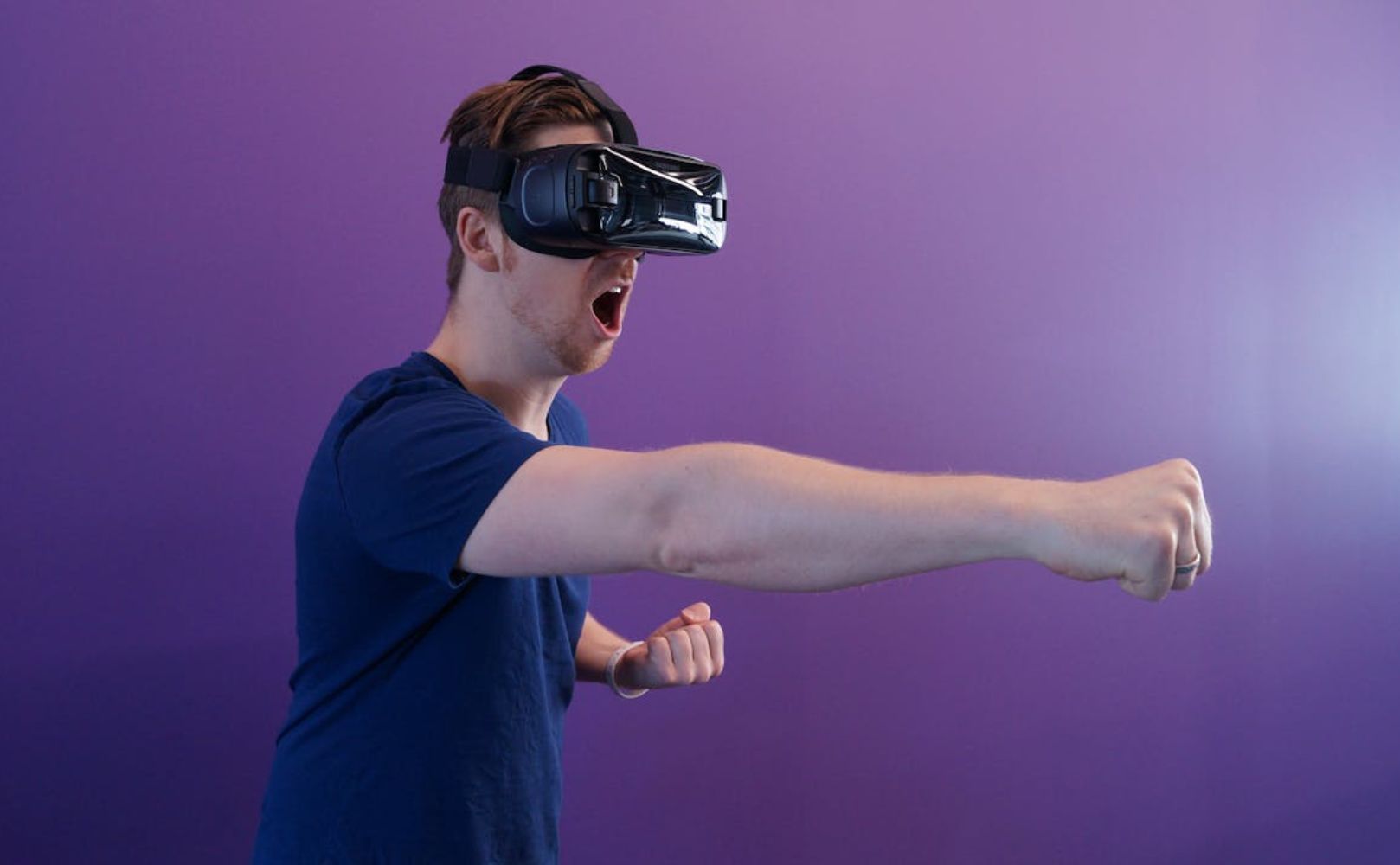 5 Alat Virtual Reality, Contoh, dan Dampak untuk Manusia Modern - ID ...